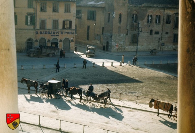 Scorcio di Piazza del Duomo visto dal Campanile - Il Popolo Pisano